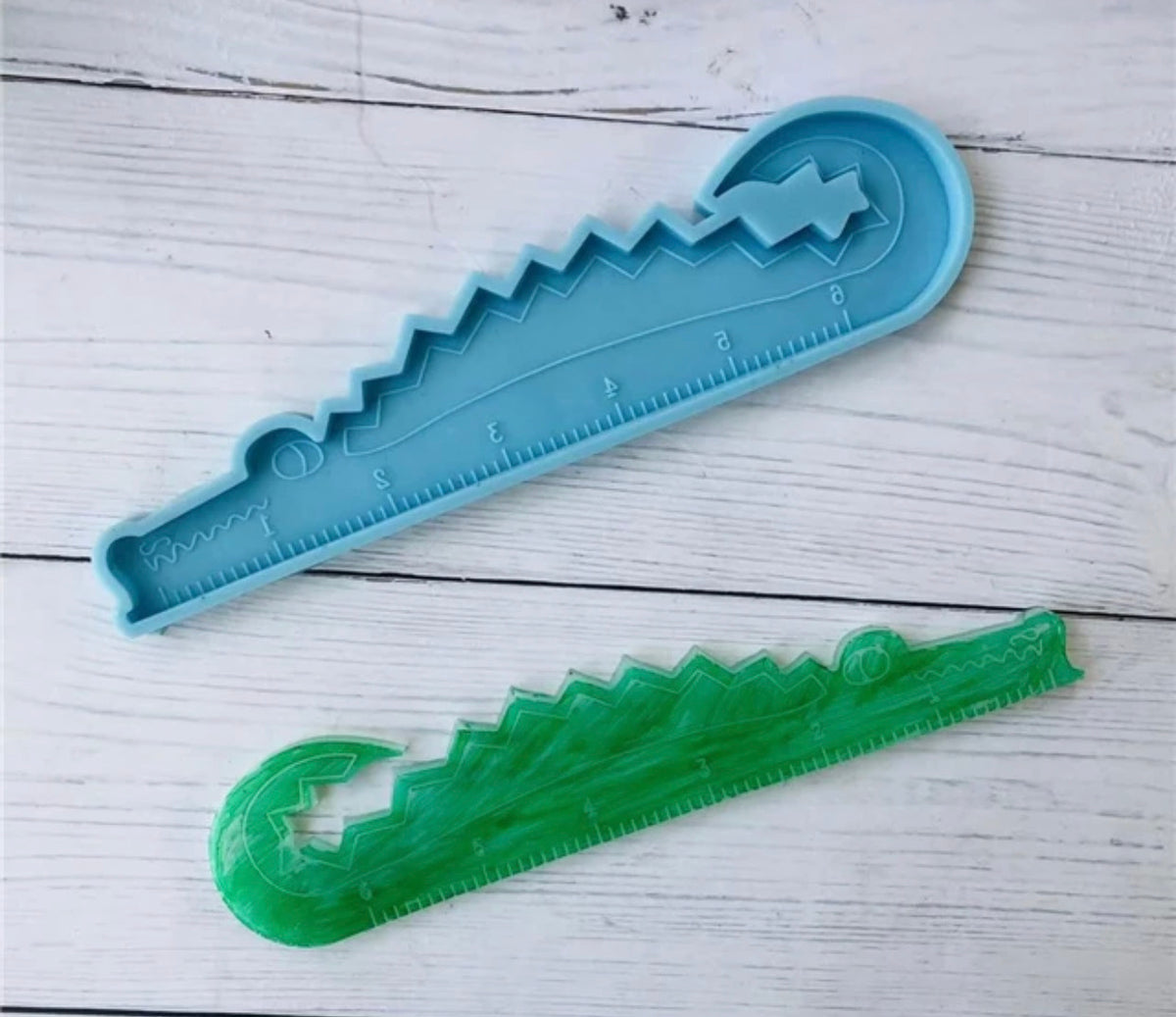 Ruler moulds – Bee Glittered